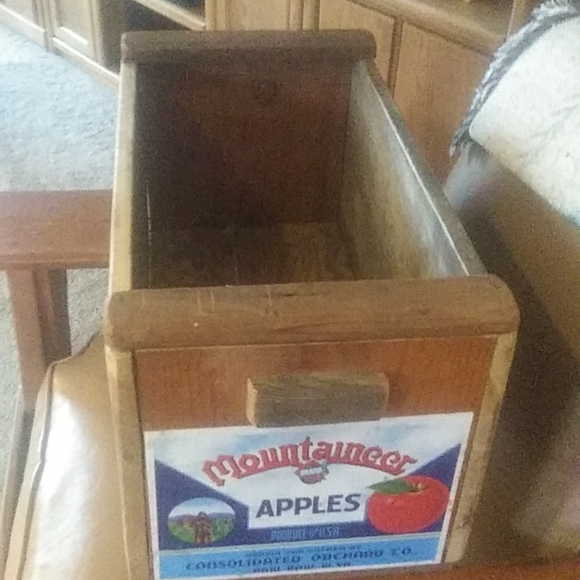 Mountaineer Apples | Storage & Organization | Vintage Wood Apple Box ...